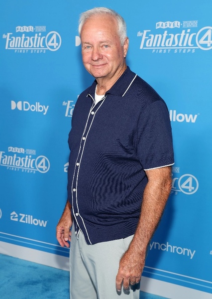 Alex Hyde-White Fan Casting