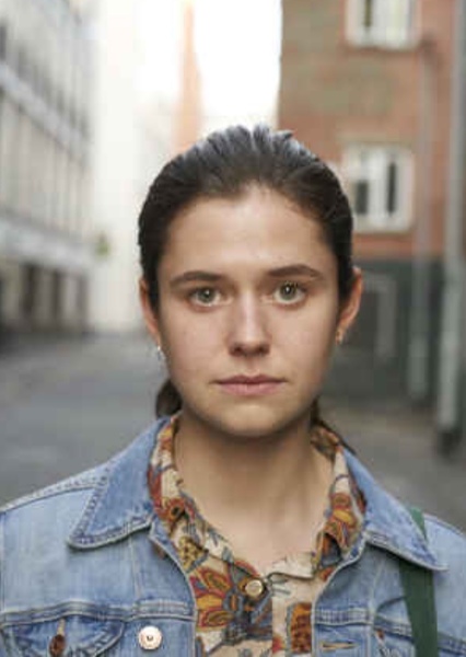 Alison Oliver Photo on myCast - Fan Casting Your Favorite Stories