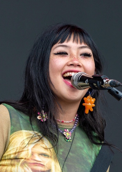 Beabadoobee Fan Casting