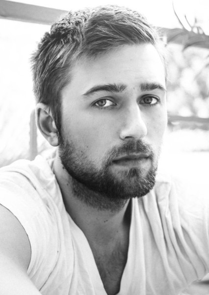 Brandon Sklenar Photo on myCast - Fan Casting Your Favorite Stories