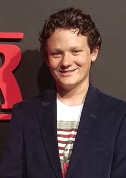 Cade Jones on myCast - Fan Casting Your Favorite Stories