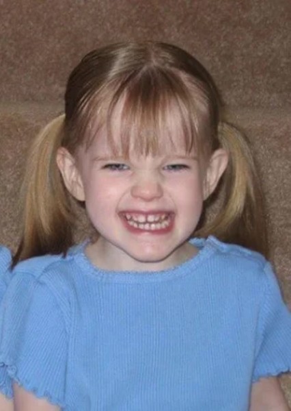 Fan Casting Noelle Sheldon as Holly Wheeler in Stranger Things 2004 on ...