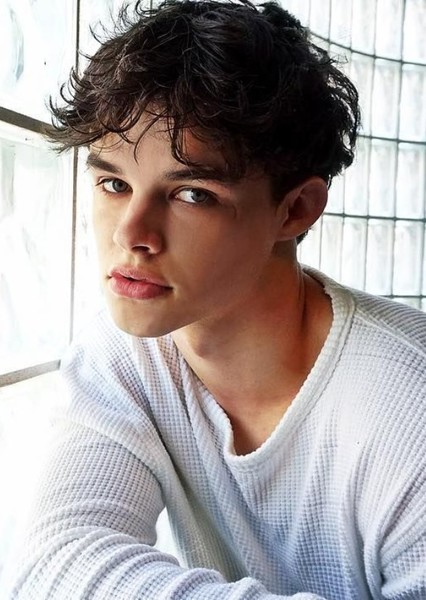 Curran Walters Photo on myCast - Fan Casting Your Favorite Stories