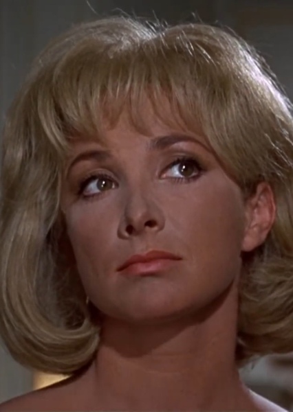 Dora Reisser Fan Casting