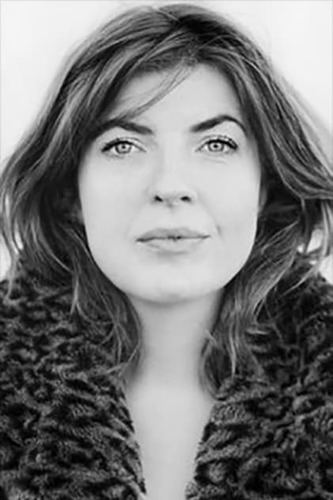 Dya Josefine Hauch Fan Casting