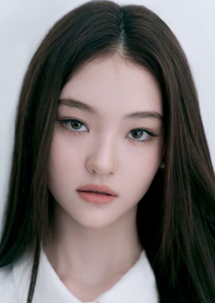 Fan Casting Ella Gross as Young Emiko Queen in Dc All In Universe on myCast