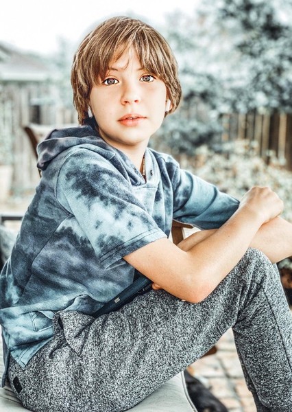 Ethan Thomas Jung on myCast - Fan Casting Your Favorite Stories