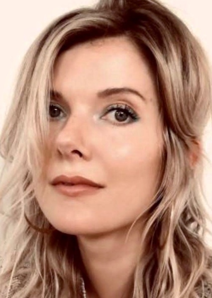 Hannah Tolich Fan Casting