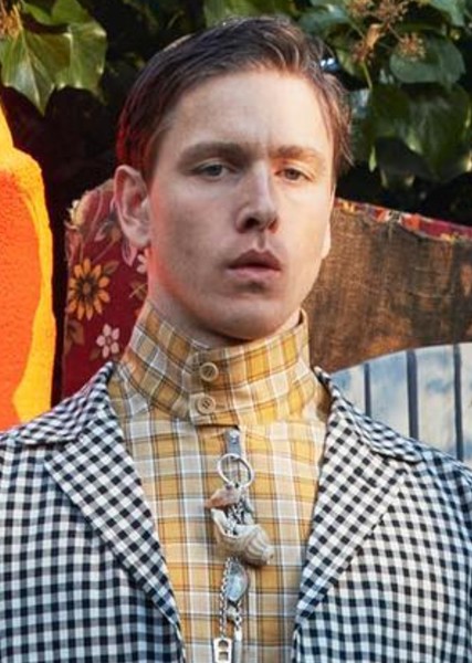 David Bowie Fan Casting for The Man Who Fell to Earth | myCast - Fan ...