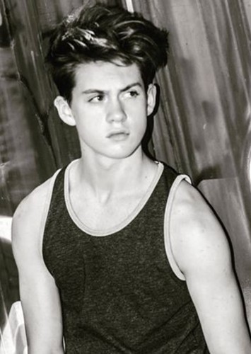 Hunter Lee Manning Fan Casting