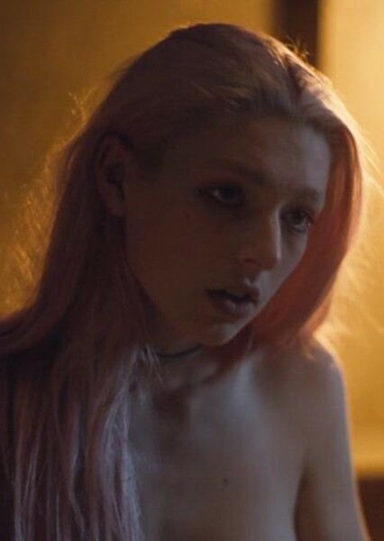 Fan Casting Hunter Schafer as Grace Faraday in Gangster Squad (2023) on myCast