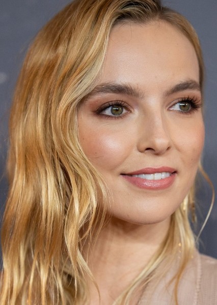 Fan Casting Betty Gilpin as Ripley in Alien (2019) on myCast