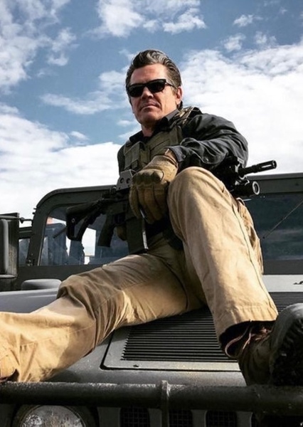 Fan Casting Tom Cruise as Lieutenant Colonel Bill Kilgore in Paul ...