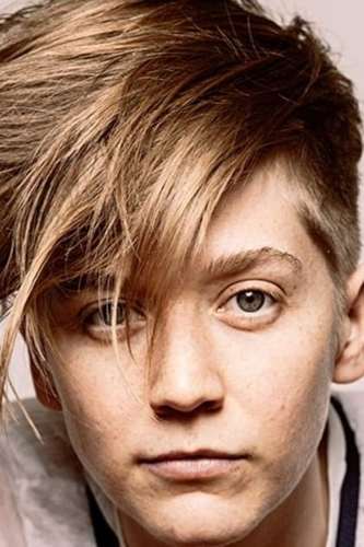 Julia Weldon Fan Casting