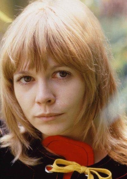 Katy Manning on myCast - Fan Casting Your Favorite Stories