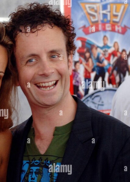 Fan Casting Kevin McDonald as Tim the Gate Guard in Robots 2005 ...