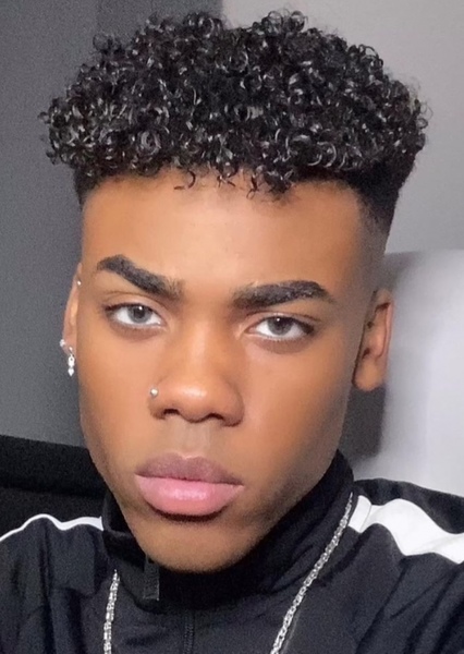 Laquarn Lewis Fan Casting