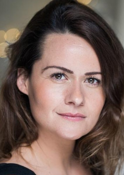 Laura Marklew Fan Casting