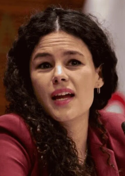 Luisa María Alcalde Fan Casting