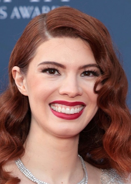 Manon Gage Fan Casting