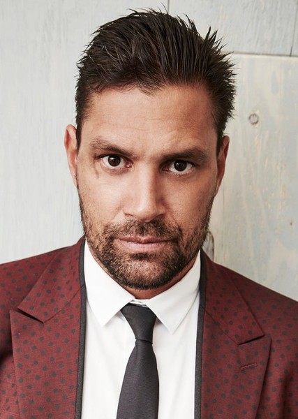 Fan Casting Manu Bennett as Clayton (William Cecil Clayton) in TARZAN (DISNEY'S LIVE ACTION ...