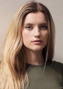 Mia Healey Photo on myCast - Fan Casting Your Favorite Stories