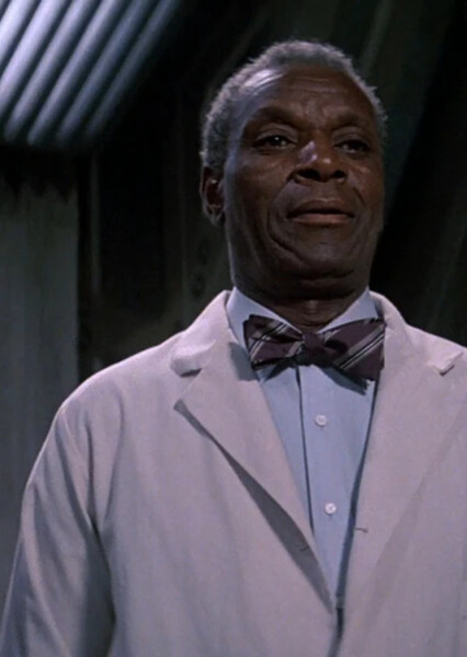 Fan Casting Moses Gunn as Lucius Fox in Batman Begins (1980) on myCast