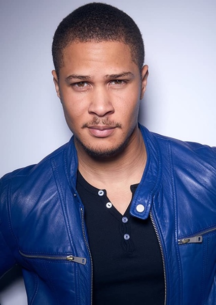 Luke Castle's Instagram, Twitter & Facebook on IDCrawl