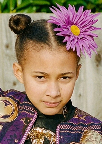 Nandi Bushell Fan Casting