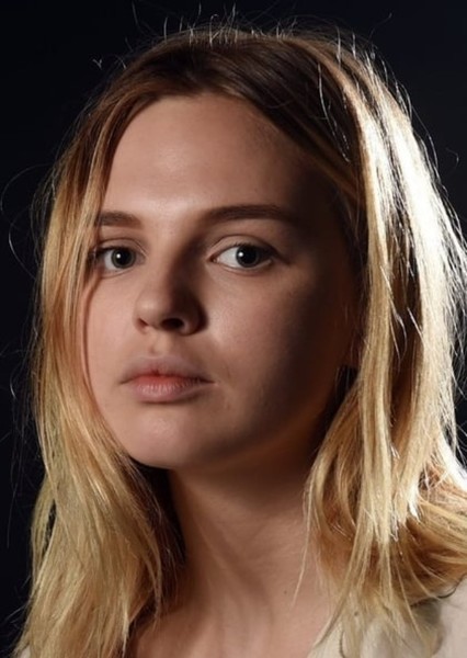Odessa Young Photo on myCast - Fan Casting Your Favorite Stories