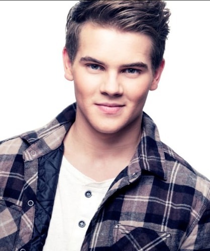 Photos of Ola Isaac Høgåsen Mæhlen on myCast - Fan Casting Your ...