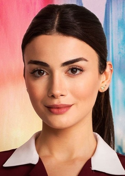 Fan Casting Özge Yağız as Honora "Nora" Holtzfall in The Notorious ...