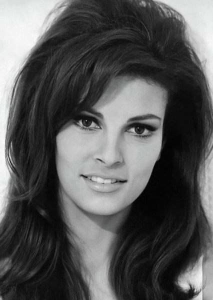 Fan Casting Raquel Welch as Elena Montero in The Mask of Zorro (1978 ...