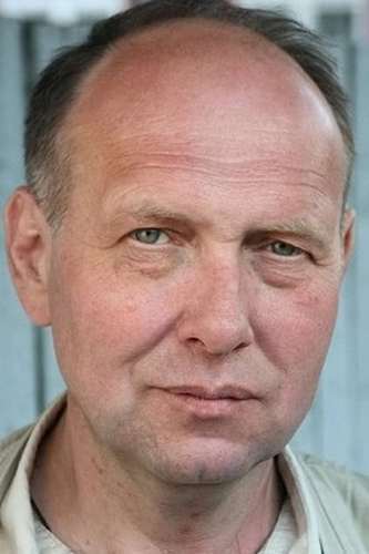 Robert Vaab Fan Casting