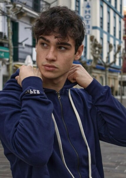 Roger Neiva Fan Casting