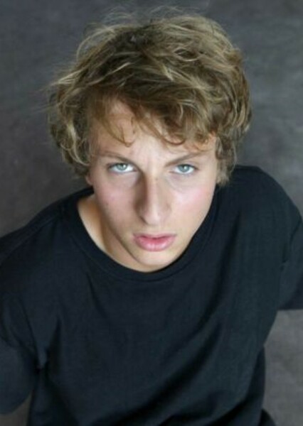 Sacha Sperling Fan Casting