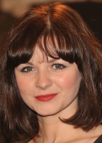 Sarah Smart on myCast - Fan Casting Your Favorite Stories