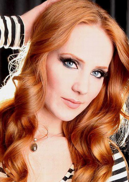 Simone Simons on myCast - Fan Casting Your Favorite Stories