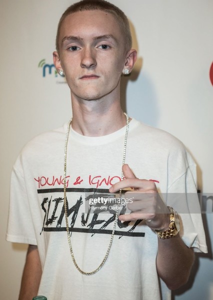 Photos of Slim Jesus on myCast - Fan Casting Your Favorite Stories