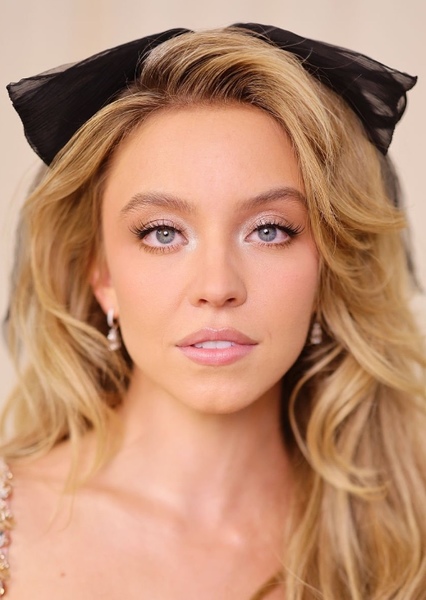 Fan Casting Sydney Sweeney as Evelyn Hugo in The Seven Husbands of ...