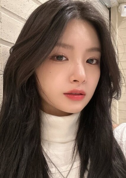 Fan Casting Wang Yiren as Ava Chen in Twisted Series on myCast