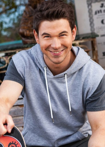 Power Rangers Beast Morphers vs Power Rangers Dino Charge Fan Casting ...