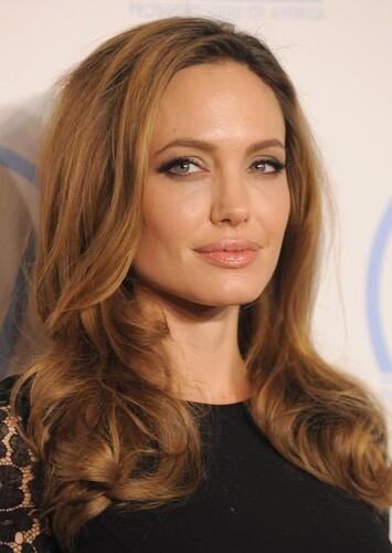 Angelina Jolie Fan Casting for Robin Hood (1973) | myCast - Fan Casting ...
