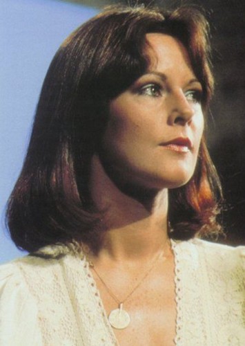 Fan Casting Emma Stone as Anni-Frid Lyngstad in Female Singer Biopics ...