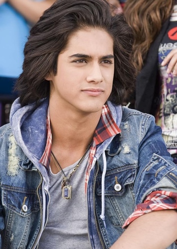 Hunter Dillon Fan Casting