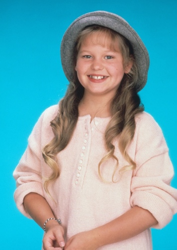 Izzy Kingston Fan Casting