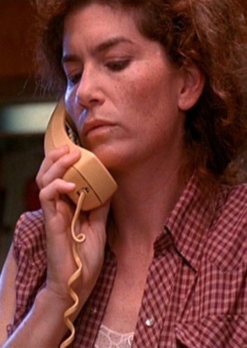 Fan Casting Laura Prepon as Janelle Voight in The Terminator Duology ...