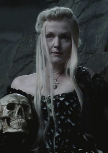 Fan Casting Susan Sarandon as Lady Van Tassel in Sleepy Hollow (1989 ...