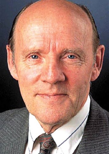 Fan Casting Clark Gregg as Lou Smit in American crime story the murder ...