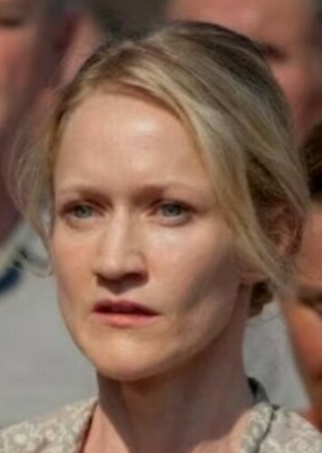 Mrs. Everdeen Fan Casting for The Hunger Games (Netflix Reboot TV ...